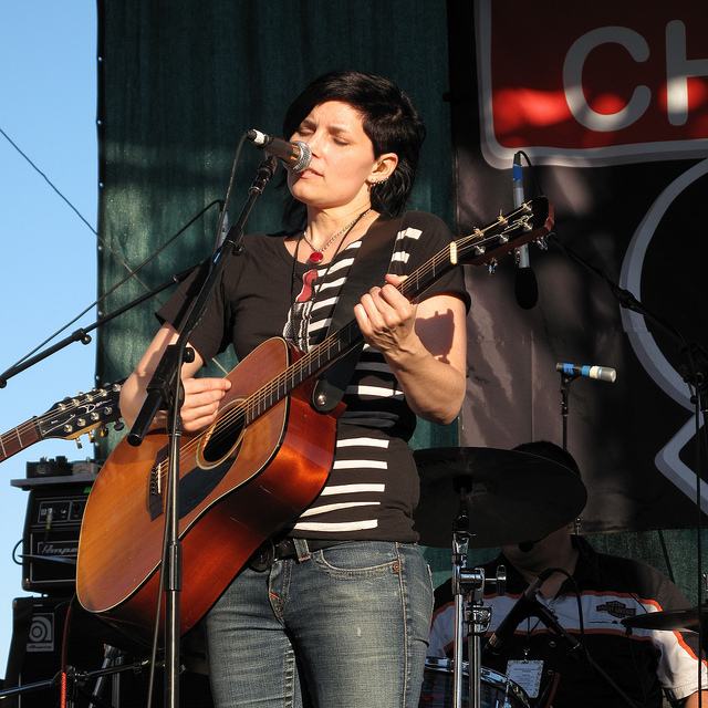 Picture of Lisa Dewey