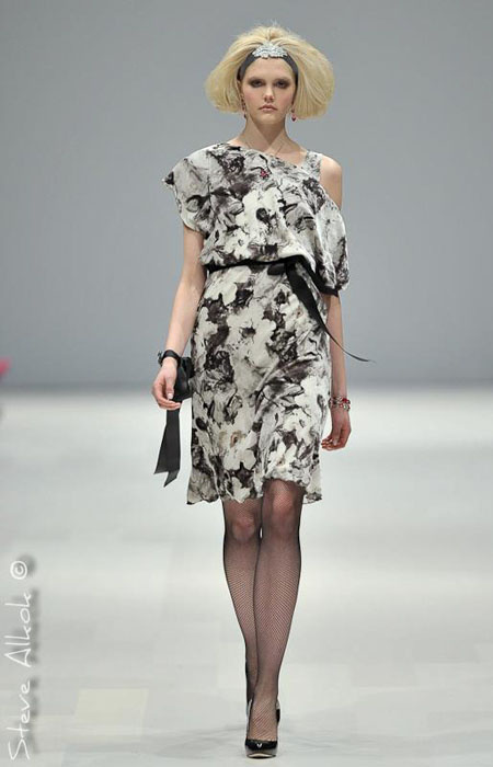 Danielle Seitz image