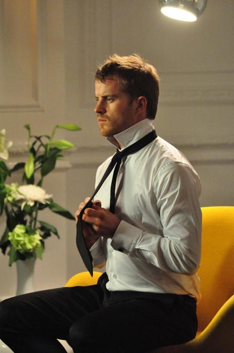 Picture of Robert Kazinsky