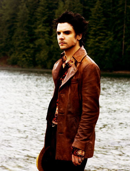 Andrew Lee Potts image