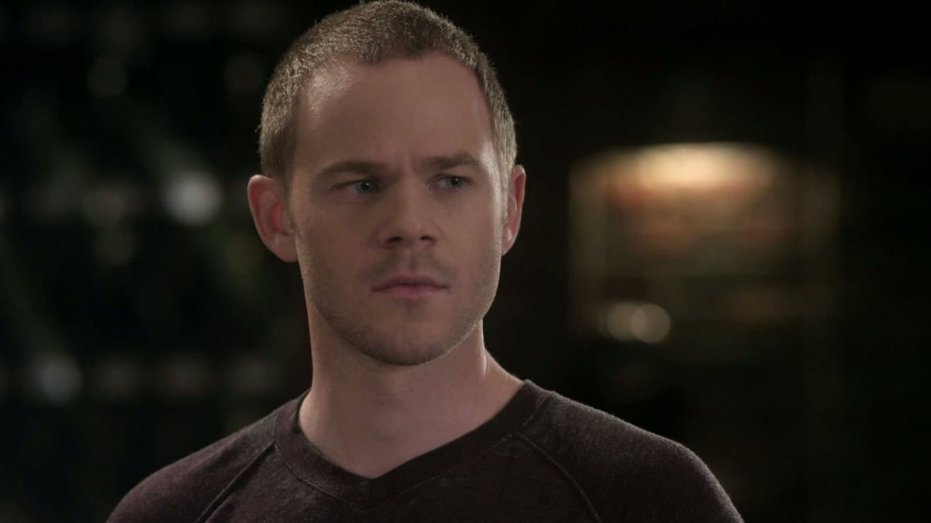 Picture of Aaron Ashmore