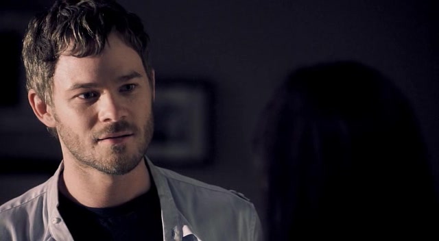 Picture of Aaron Ashmore