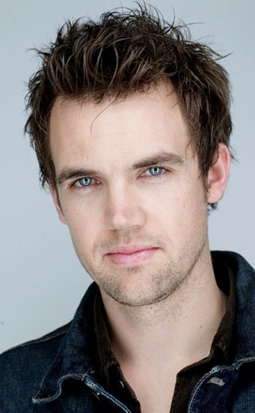 Picture of Tyler Hilton