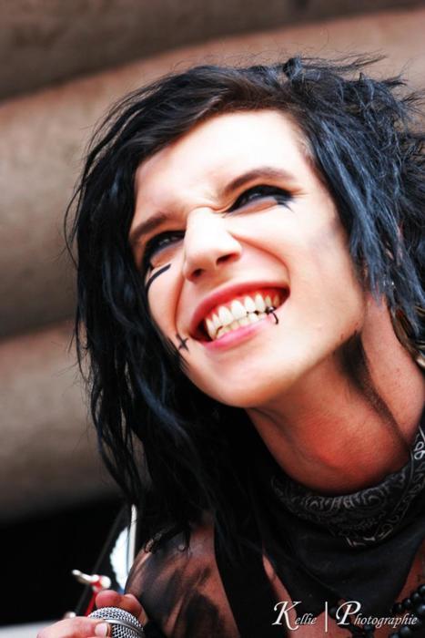 Picture of Andy Sixx