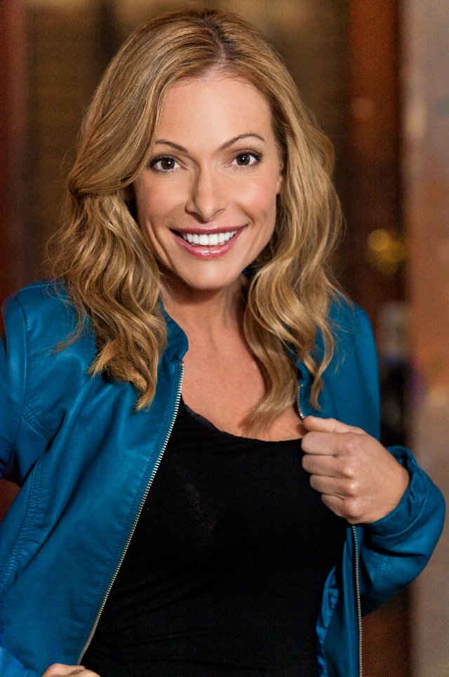 Picture of Dina Defterios