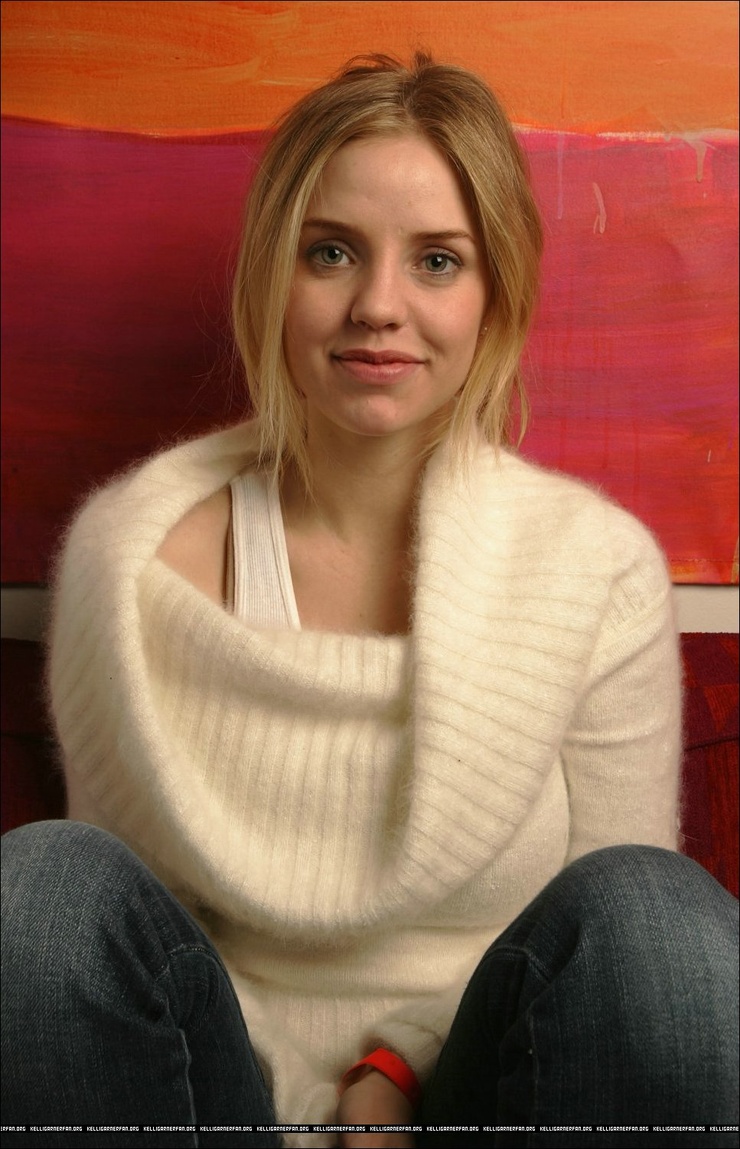 Picture of Kelli Garner