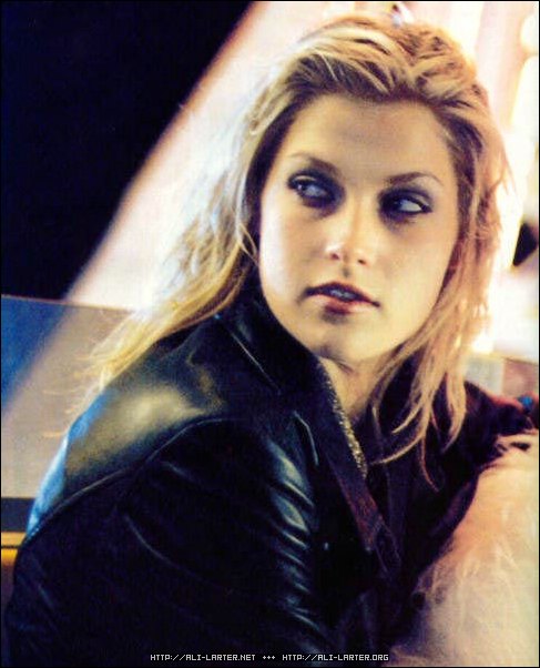 Picture of Ali Larter