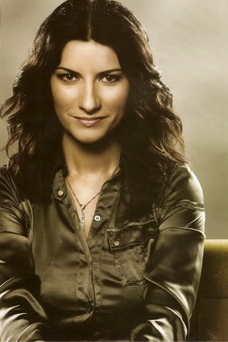 Laura Pausini image