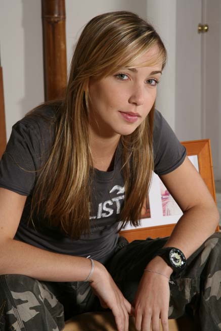 Picture of Vanessa Pose