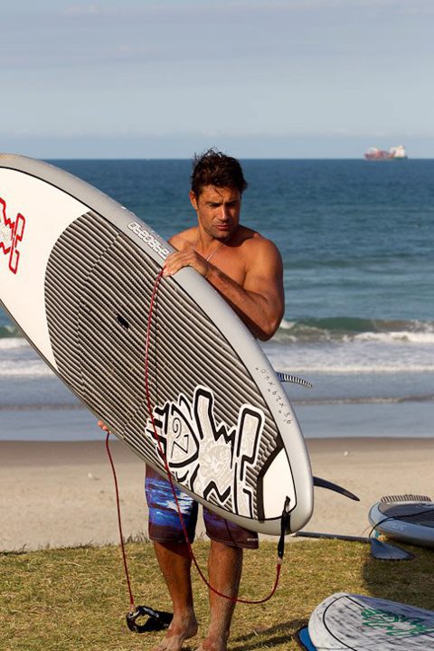 Picture of Manu Bennett