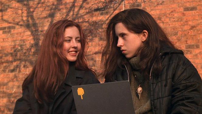 Ginger Snaps (2000) image