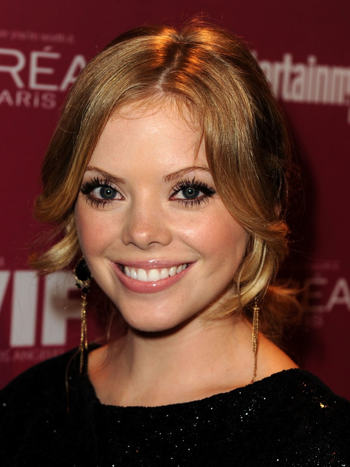 Picture of Dreama Walker