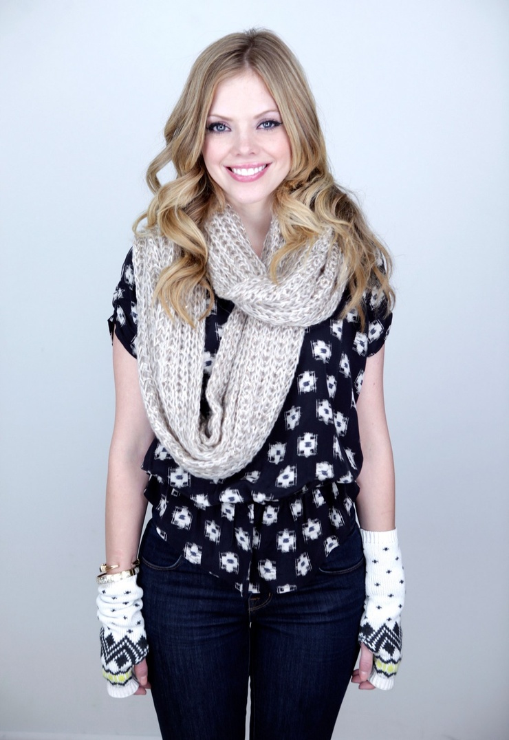 Picture of Dreama Walker
