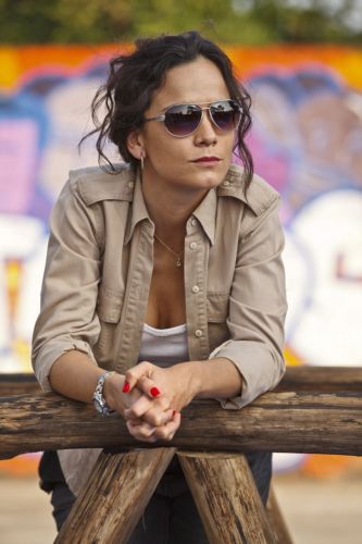 Picture of Alice Braga