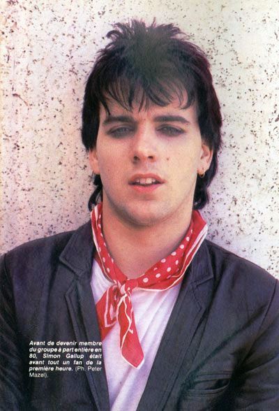 Picture of Simon Gallup