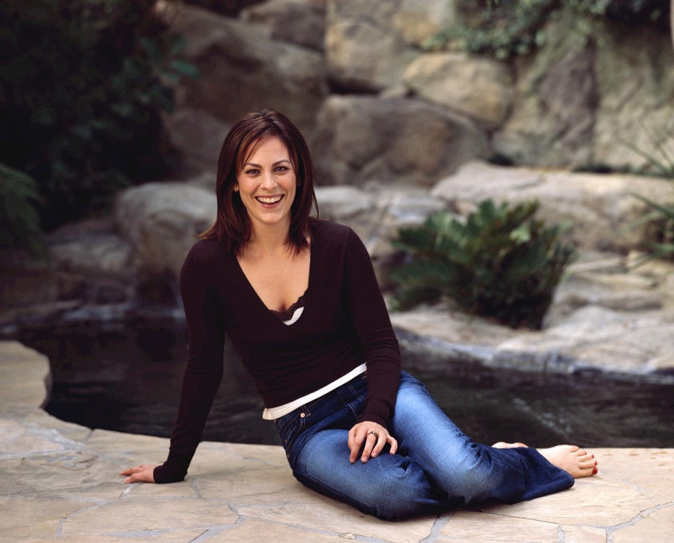 Picture of Annabeth Gish