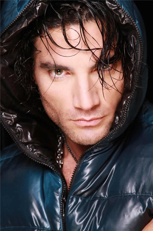 Picture of Víctor González