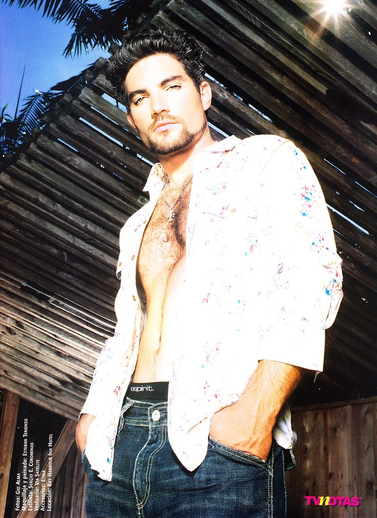 Picture of Víctor González