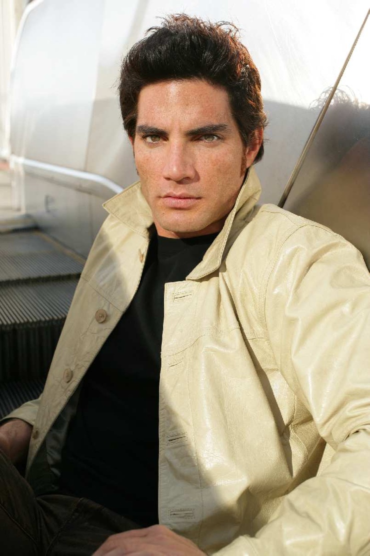 Picture of Víctor González