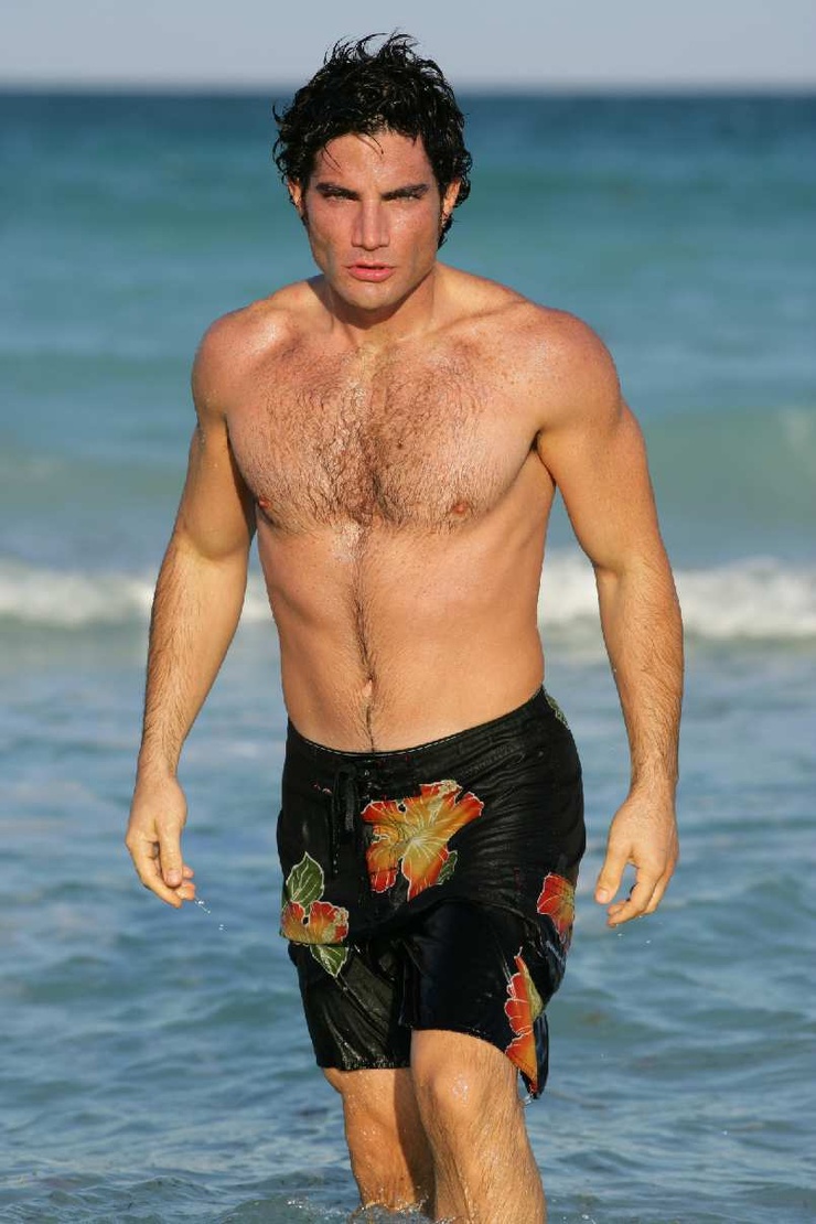 Picture of Víctor González