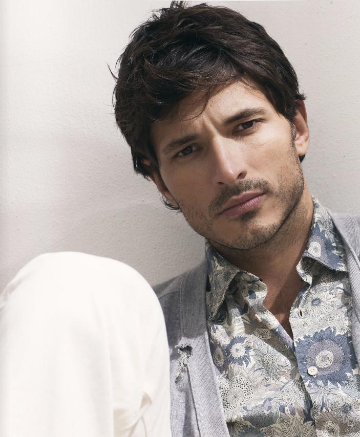 Picture of Andrés Velencoso