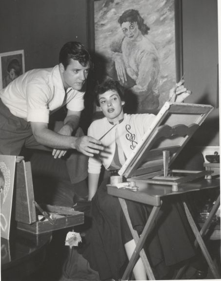 Picture of Suzan Ball