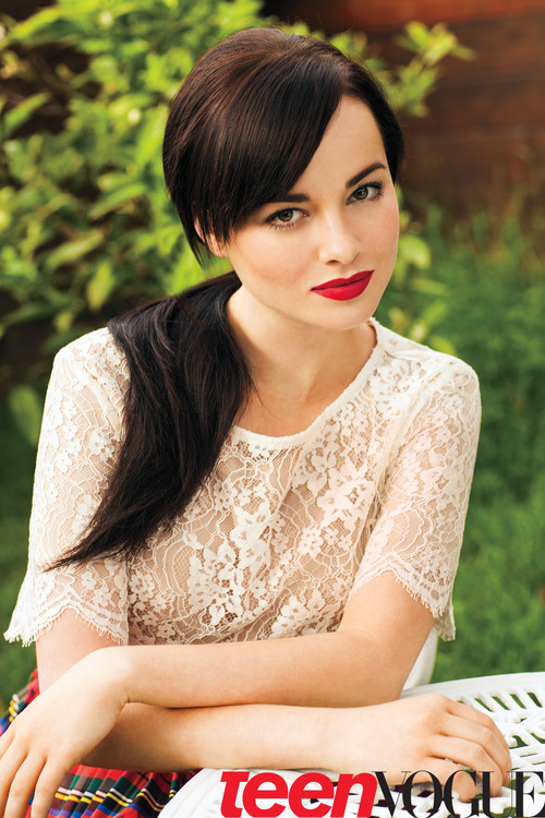 Picture of Ashley Rickards