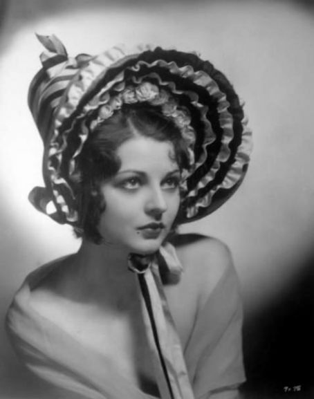 Picture of Lilian Bond