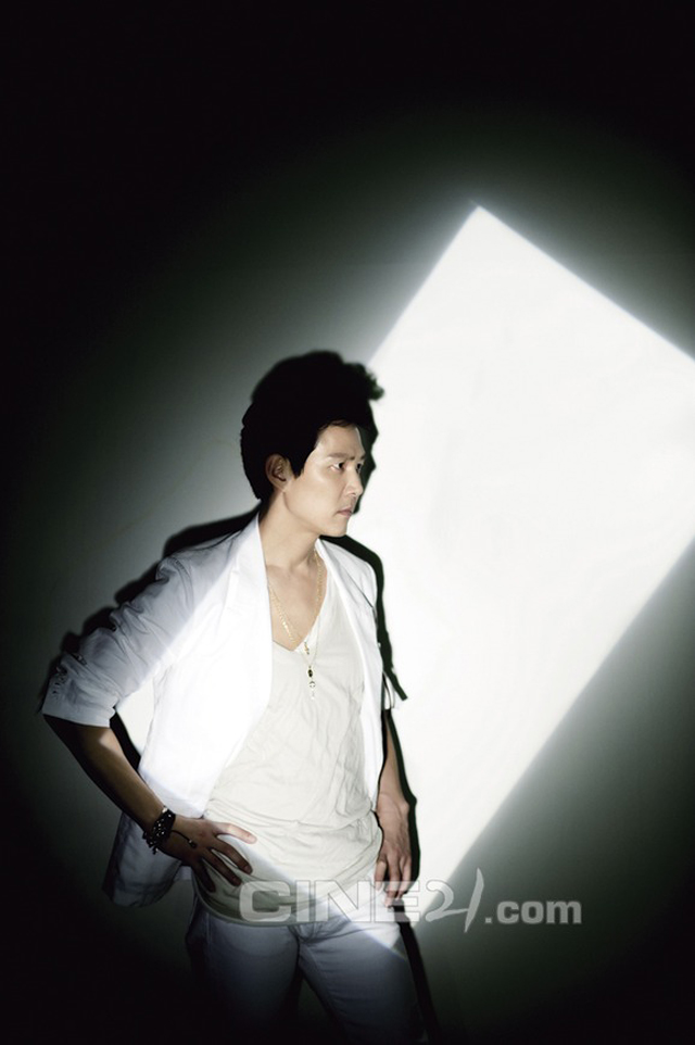 Picture of Jung-Jae Lee
