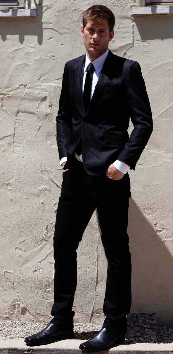 Picture of Ryan McPartlin