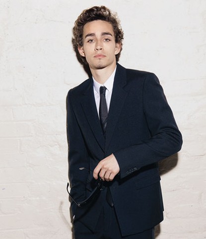 Picture of Robert Sheehan
