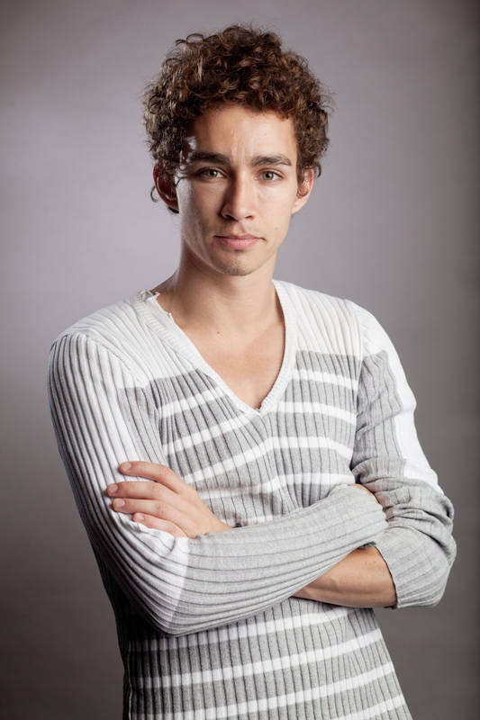 Picture of Robert Sheehan