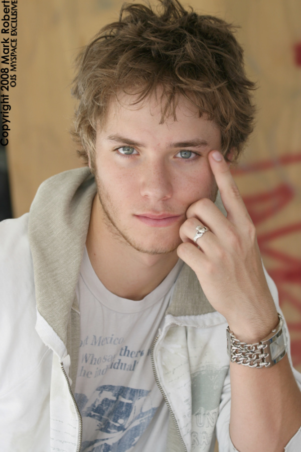 Picture of Jeremy Sumpter