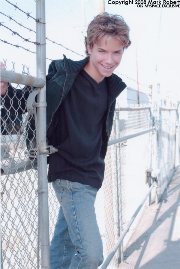 Picture of Jeremy Sumpter