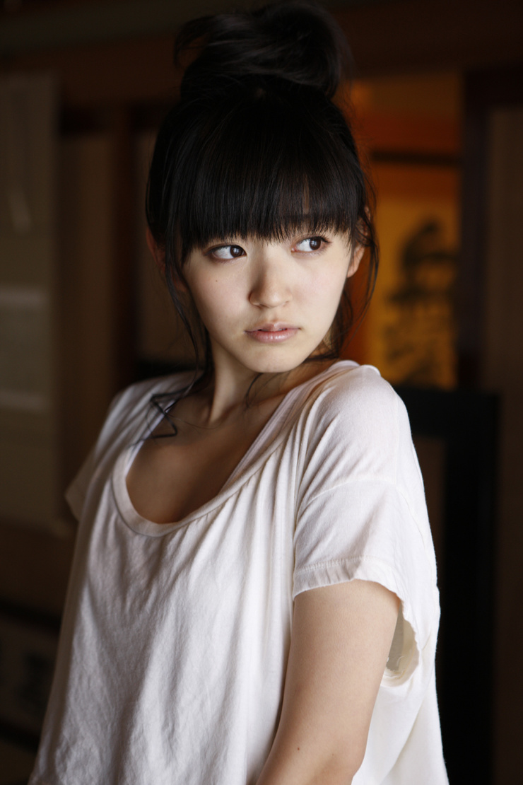 Picture of Airi Suzuki