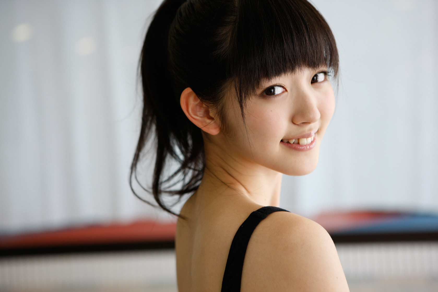 Picture of Airi Suzuki