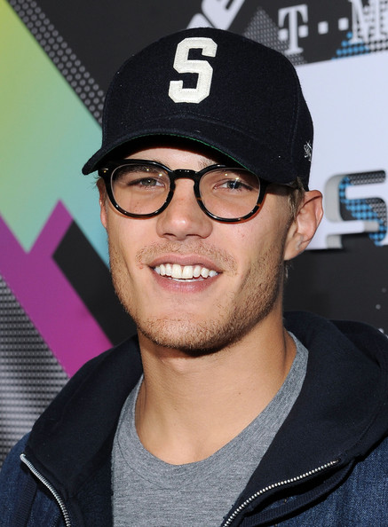 Picture of Chris Zylka