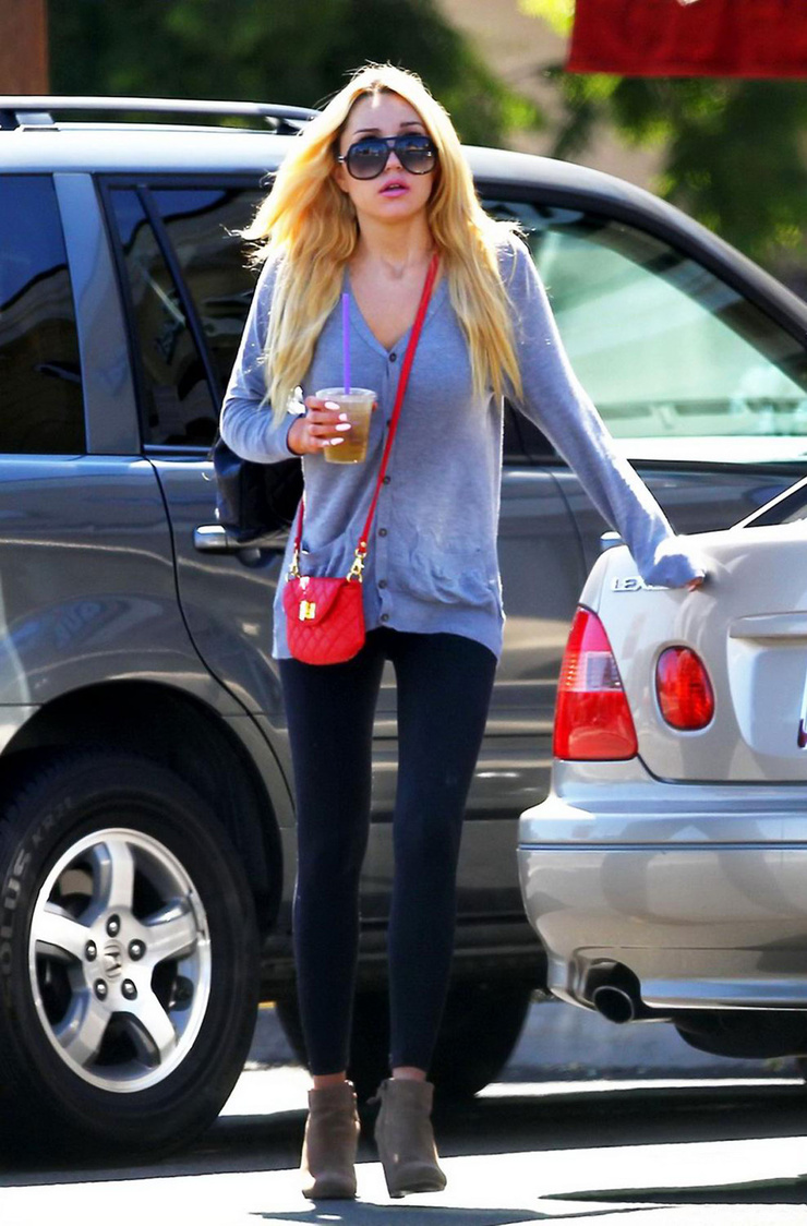 Amanda Bynes picture
