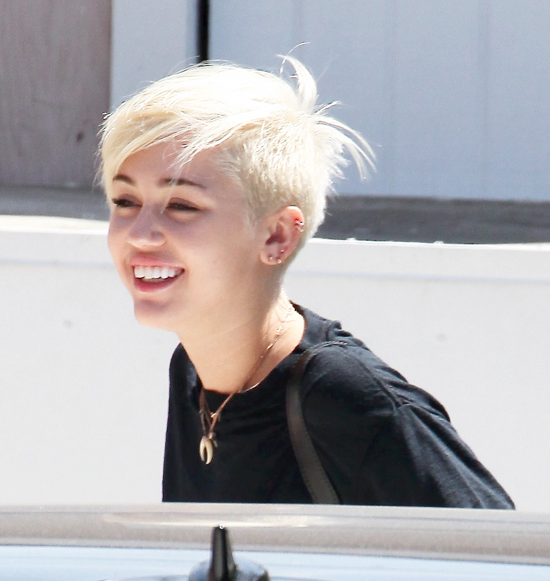 Miley Cyrus image