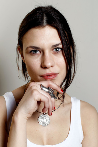 Ana Ularu image