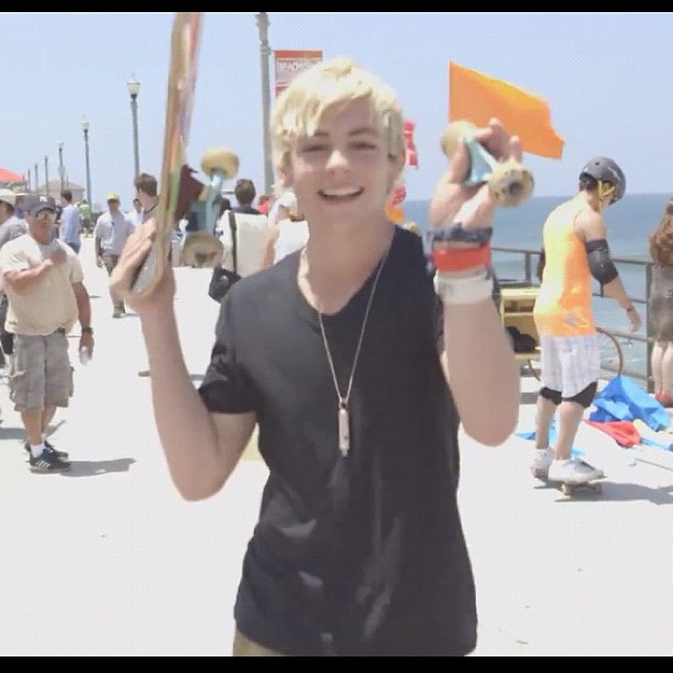 Picture of Ross Lynch
