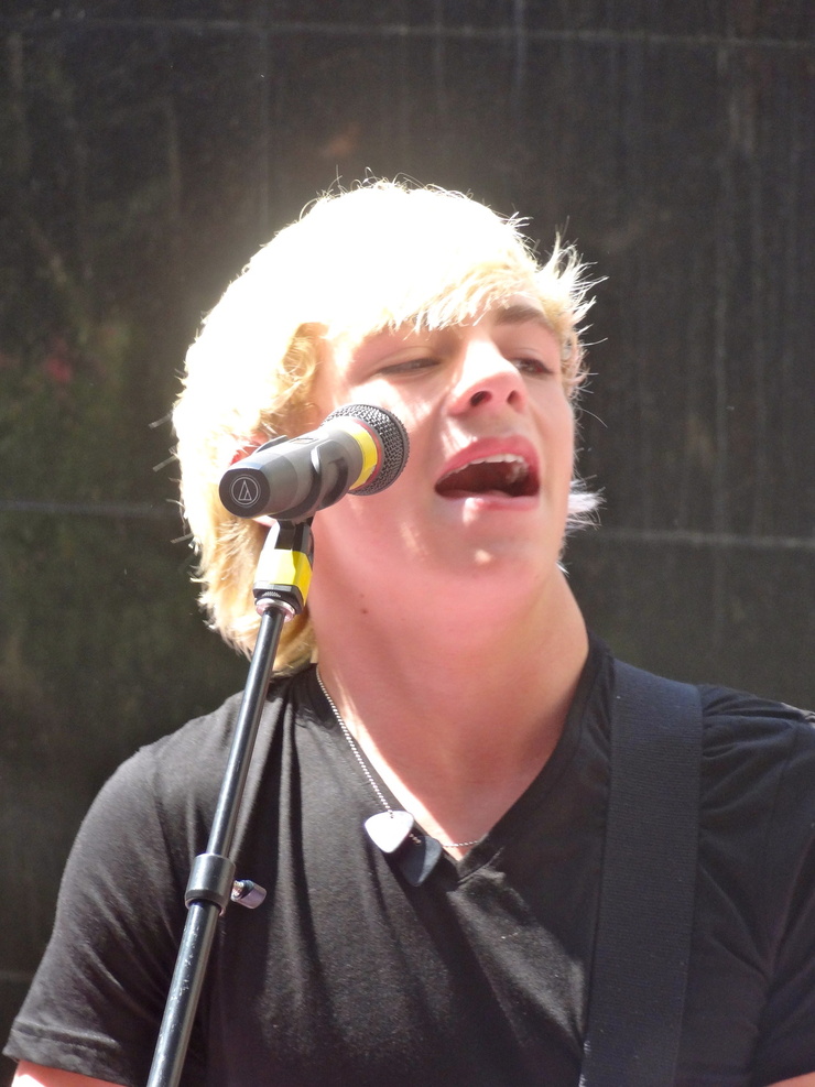 Ross Lynch picture