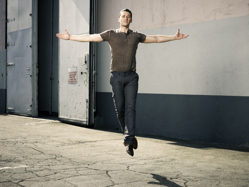 Matthew Morrison picture