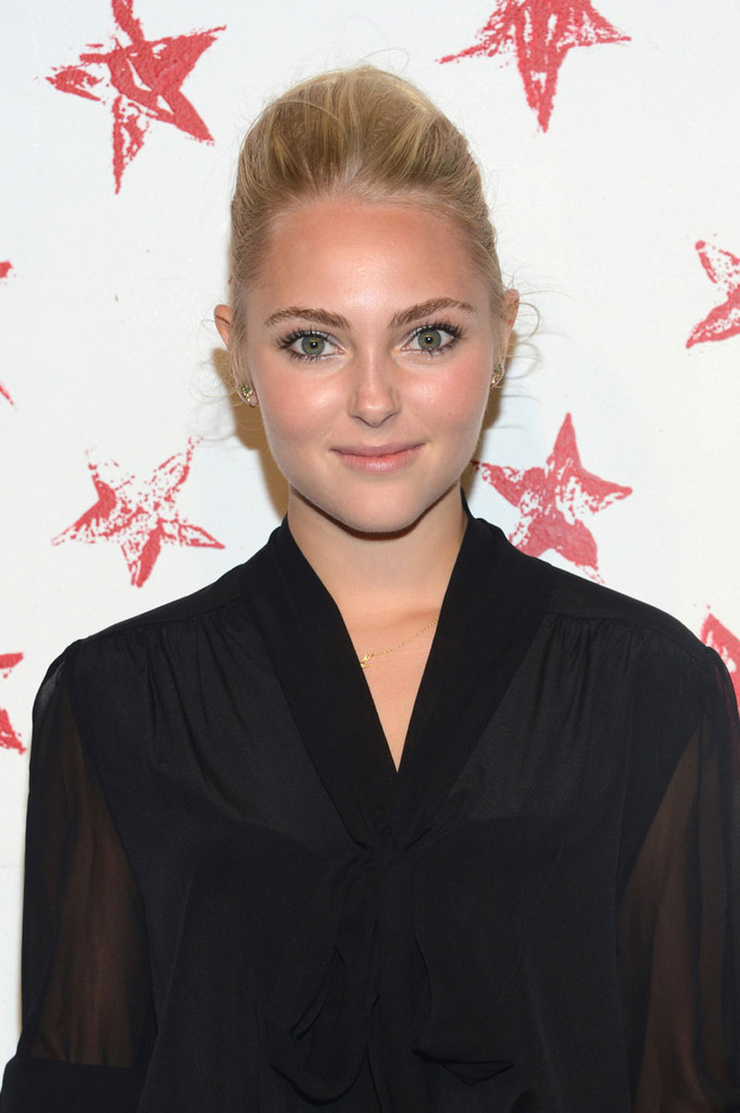 Picture Of Annasophia Robb