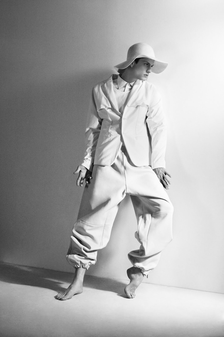 Theo Hall picture
