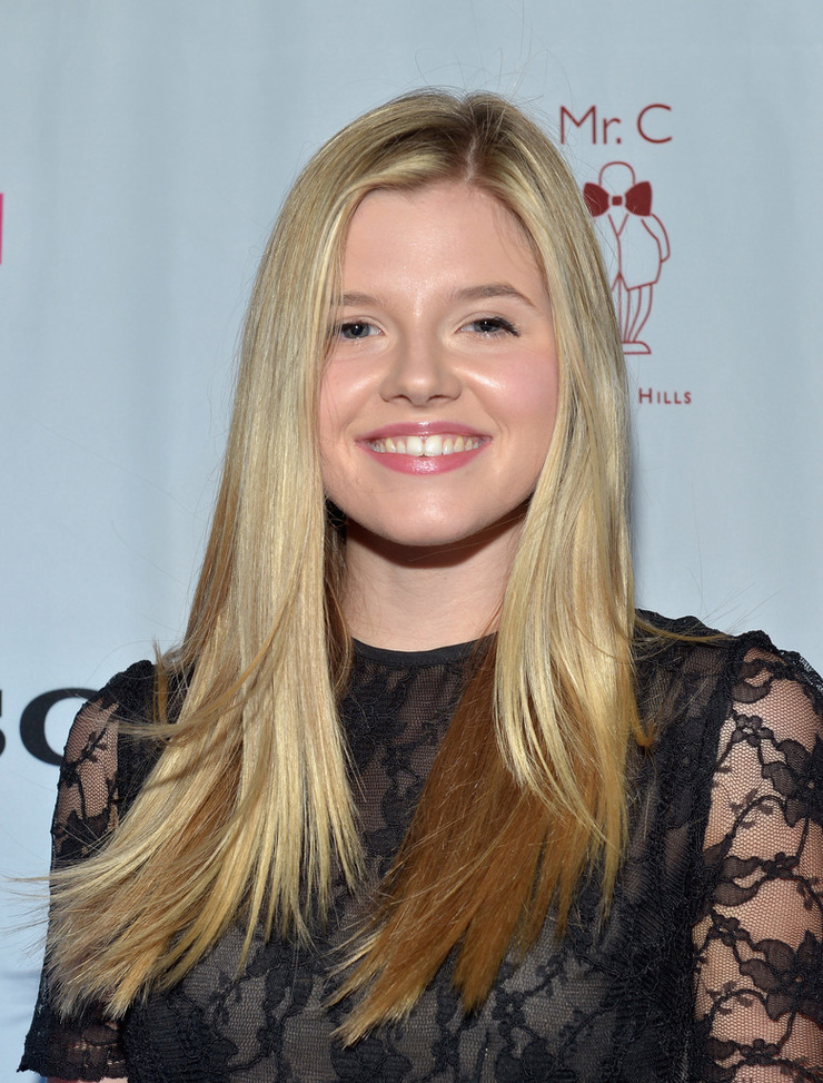 Picture of Ana Mulvoy-Ten