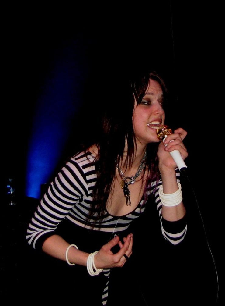 LZZY Elizabeth Hale image