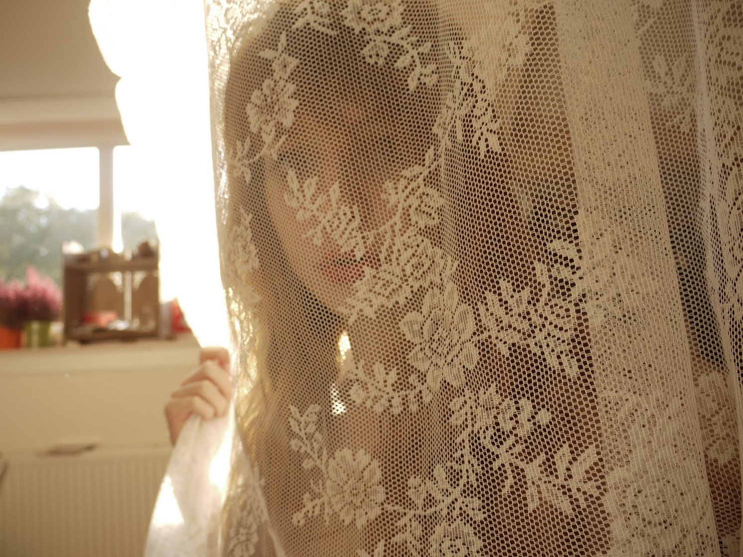 Image of Nadia Esra