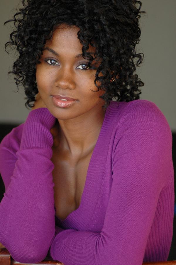 Picture of Emayatzy Corinealdi