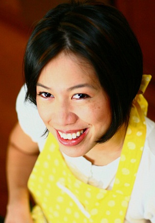 Christine Ha picture